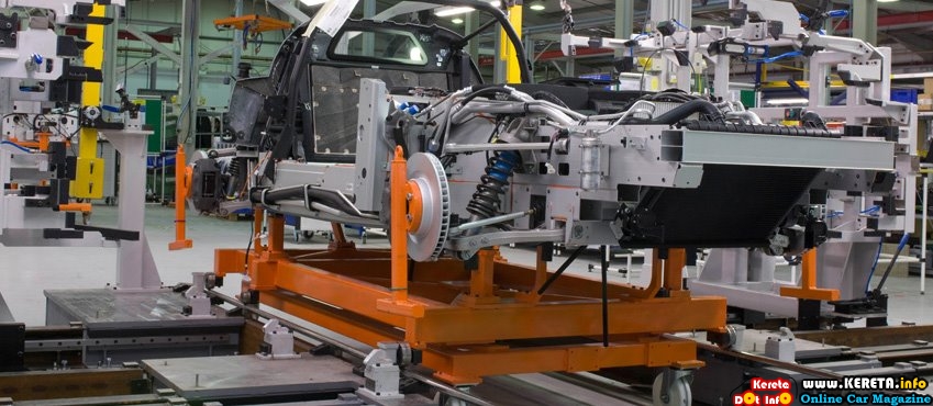 LATEST PICTURES AND DETAIL OF THE LOTUS EVORA + FUEL CONSUMPTION