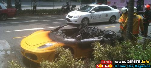 FERRARI F430 SPIDER ON FIRE IN SINGAPORE.