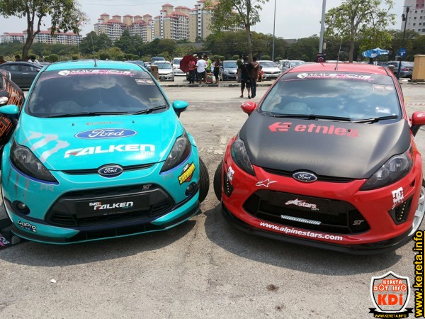 FORD FIESTA – LIGHT BLUE VS FIRE RED MODIFIED FIESTA CUSTOM BODY KIT