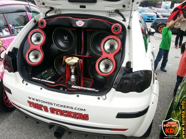 BOMBASTIC AUDIO SYSTEM ON A HATCHBACK MODIFIED SATRIA NEO CPS